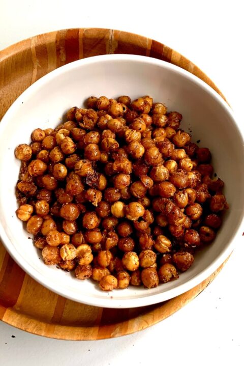 Spicy Roasted Chickpeas – Crispy Vegan Snack Recipe for Healthy Snacking